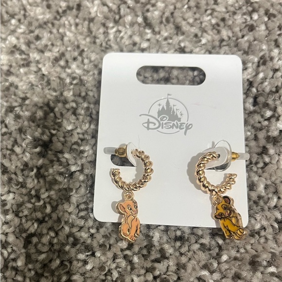 Disney | Jewelry | Nwt Disneys Animal Kingdom Park Exclusive Simba And Nala Earrings | Poshmark